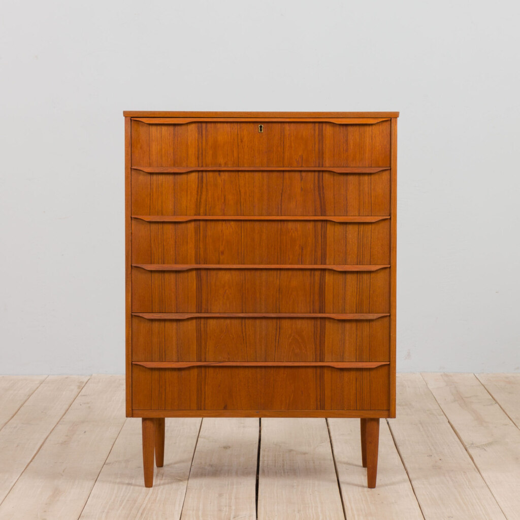 Vintage Danish dresser in teak by Trekanten , 1960s - Futureantiques