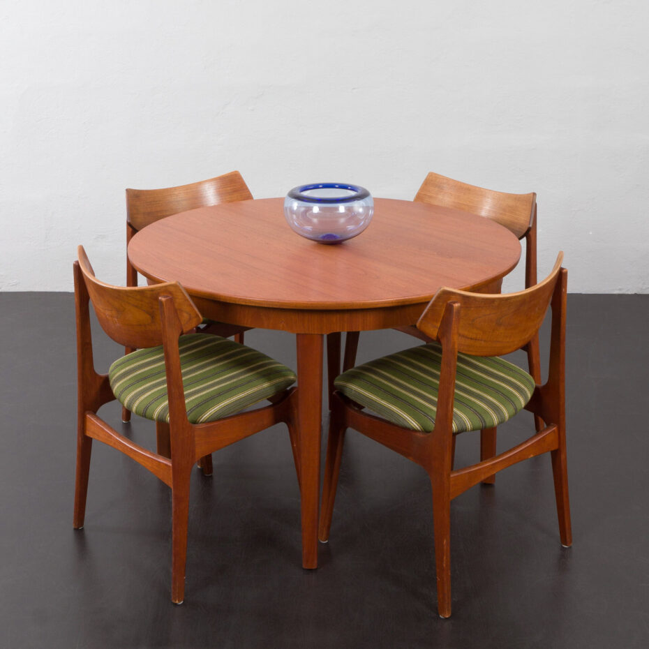 Italian mid century modern coffee table with red "spaghetti " base and ...